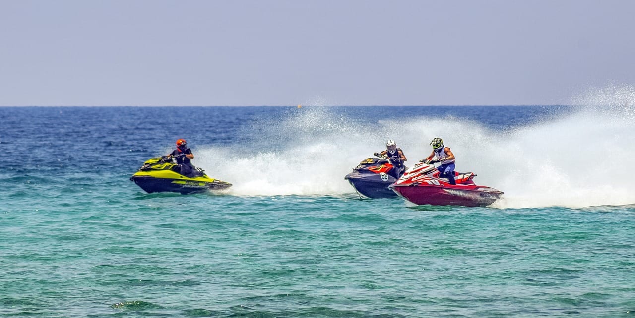 How Fast Can A Jet Ski Go? Do You Prefer The Calm Rec. Ski Or The ...